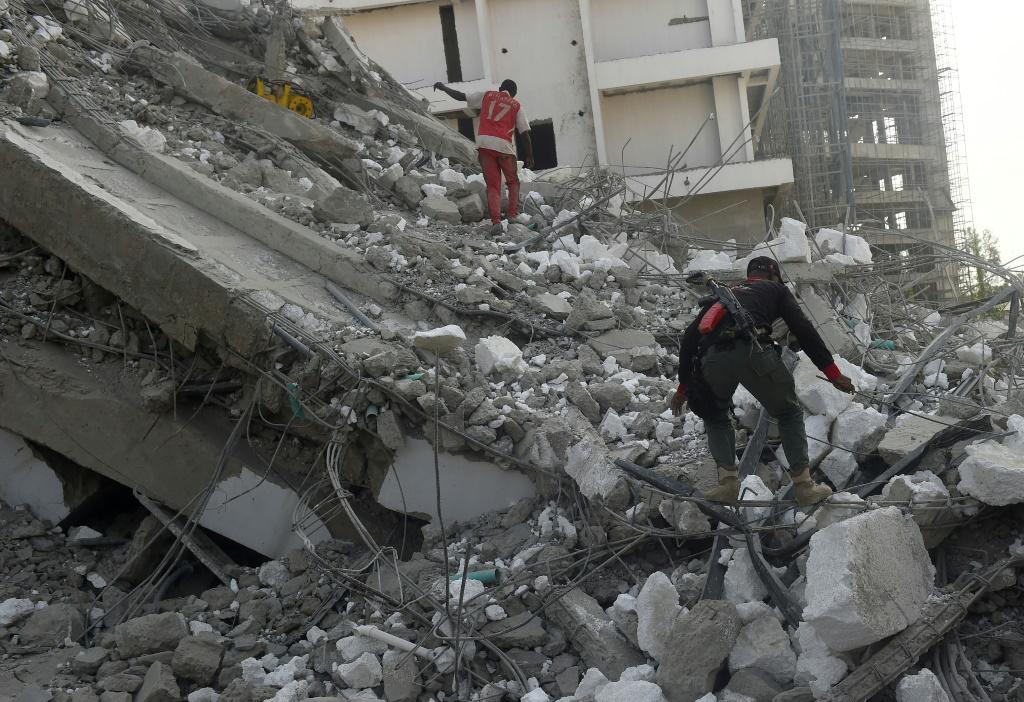 Death toll rises to 15 from 21-storey building collapse in Nigeria ...